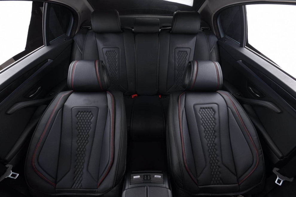 Set huse Scaune Auto Universale Flexzon Lux, Piele ecologica, Negru cu Cusaturi Rosii | Flexzon.ro